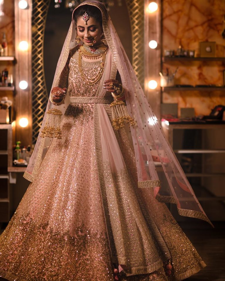 Gorgeous Brides who Sparkled their Shaadi with a splash of Pink - Wish ...