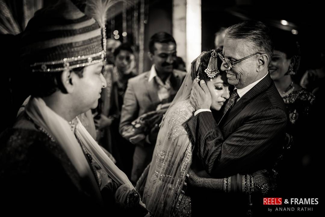 Significance of Rice at Bidaai in Indian Weddings