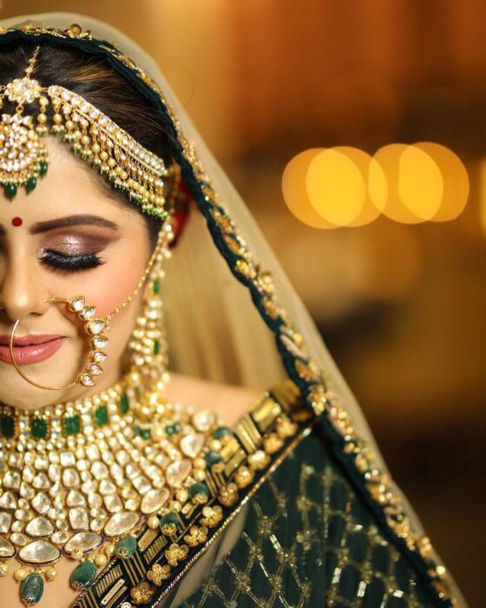 33+Bridal Naths Designs For Every Type Of #BrideToBe