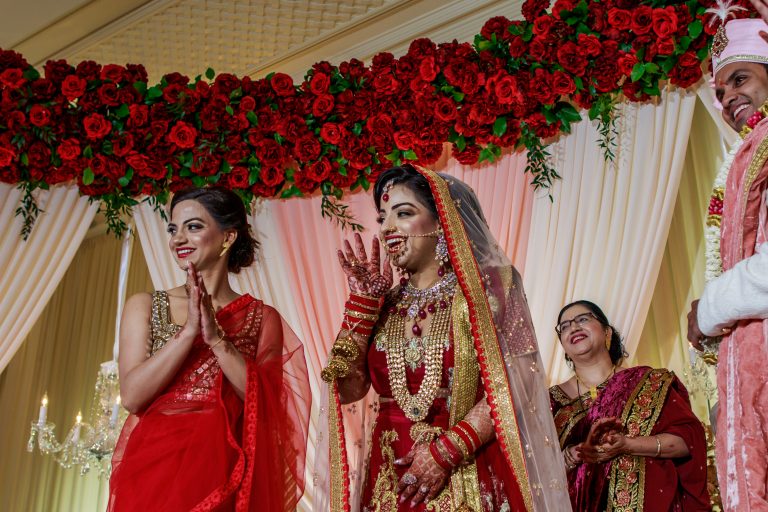 When Sindhi Chokri Meets Gujarati Dikro - Wish N Wed