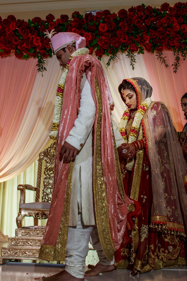 When Sindhi Chokri Meets Gujarati Dikro - Wish N Wed