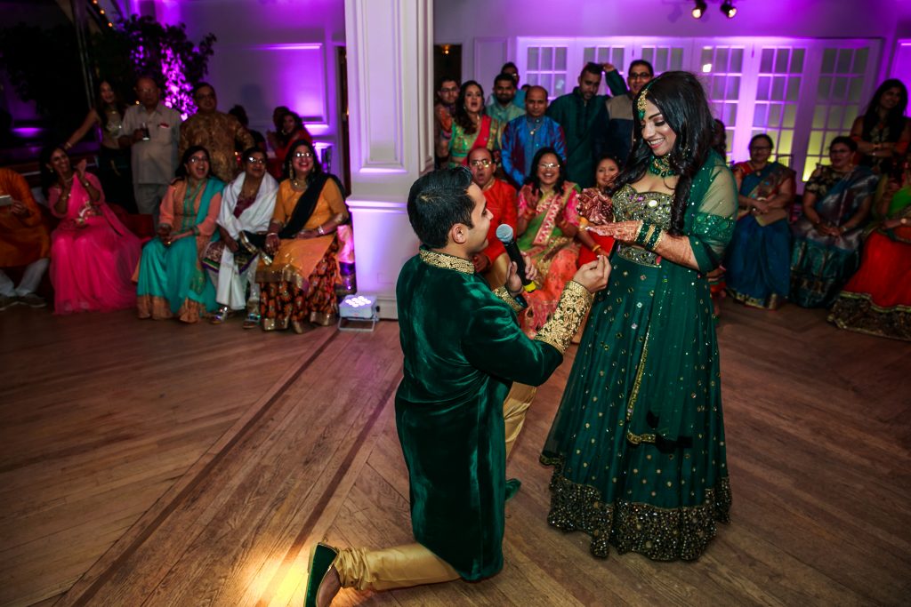 When Sindhi Chokri Meets Gujarati Dikro - Wish N Wed