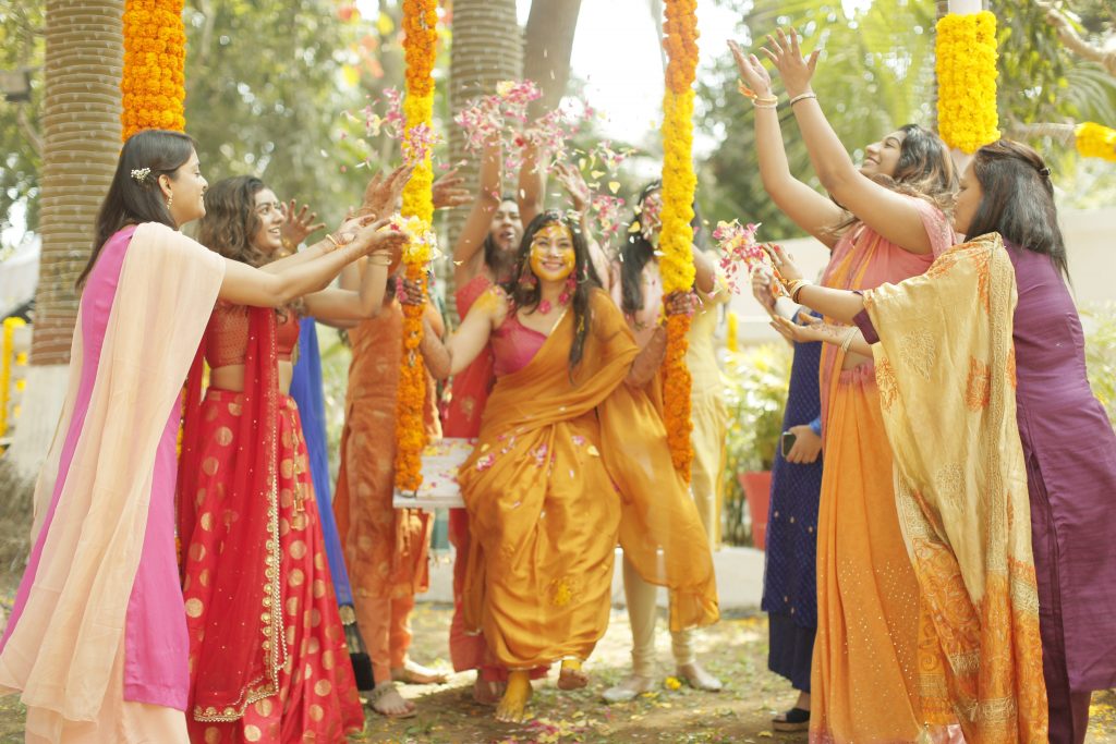 When Open Mic Event Turned Cupid For #RINAV !! - Wish N Wed