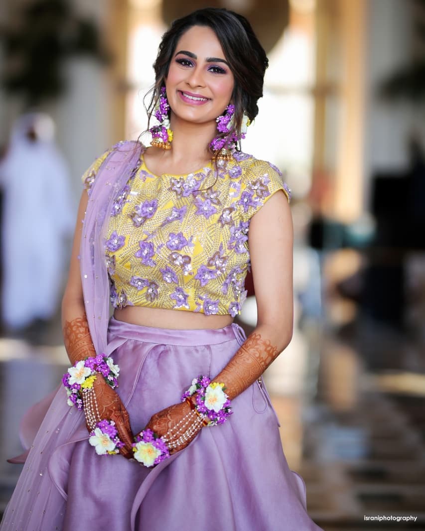 20+ Mehendi Blouse Designs That Are Ruling The Instagram - Wish N Wed