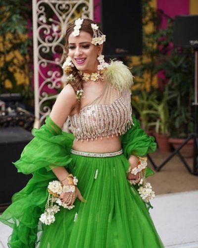 20+ Mehendi Blouse Designs That Are Ruling The Instagram - Wish N Wed