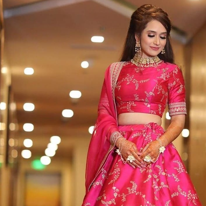 20+ Mehendi Blouse Designs That Are Ruling The Instagram - Wish N Wed