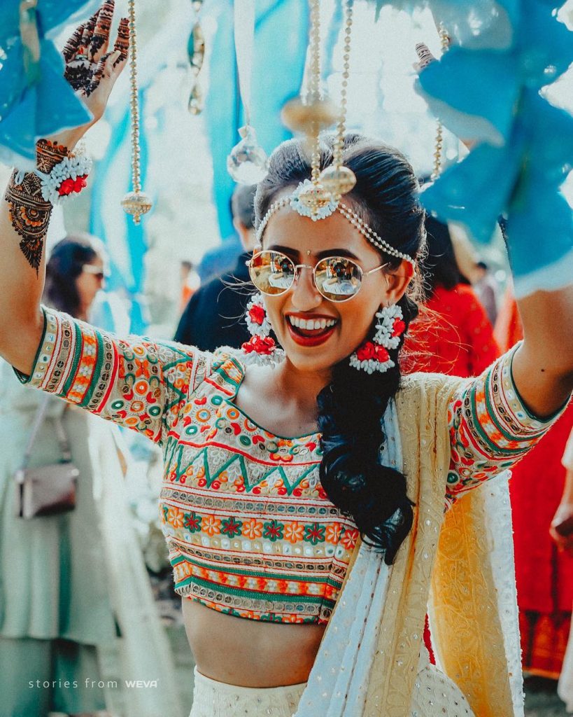 20+ Mehendi Blouse Designs That Are Ruling The Instagram - Wish N Wed