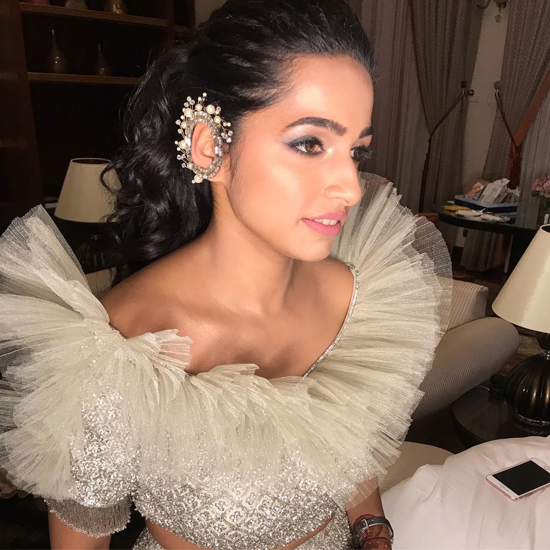 20+ Mehendi Blouse Designs That Are Ruling The Instagram - Wish N Wed