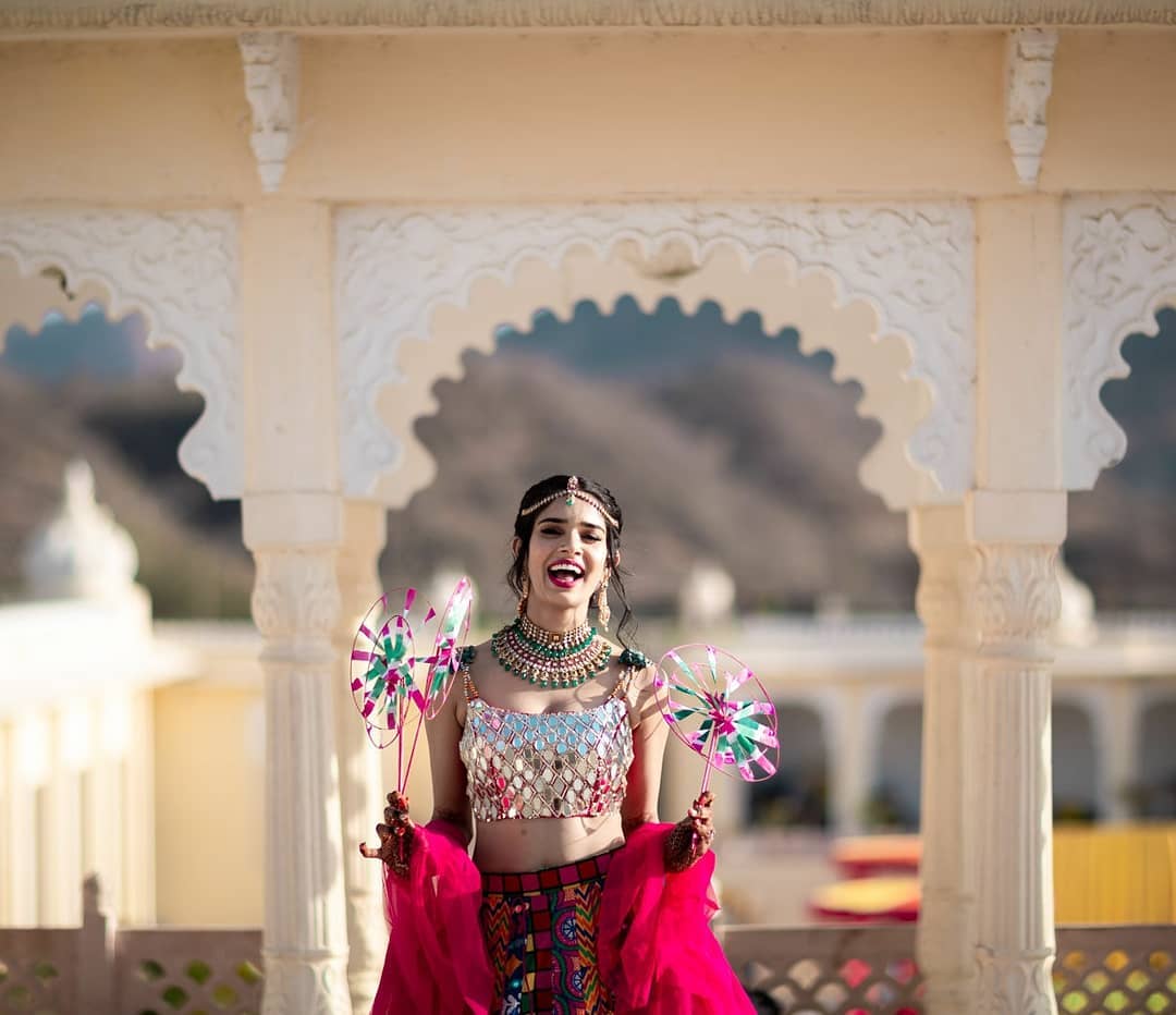 20+ Mehendi Blouse Designs That Are Ruling The Instagram - Wish N Wed
