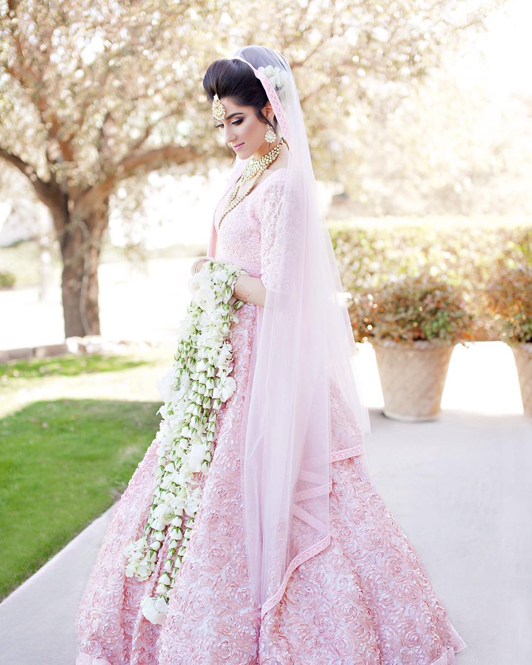 19+ Beautiful Floral Kaleere Designs Spotted On Real Brides - Wish N Wed