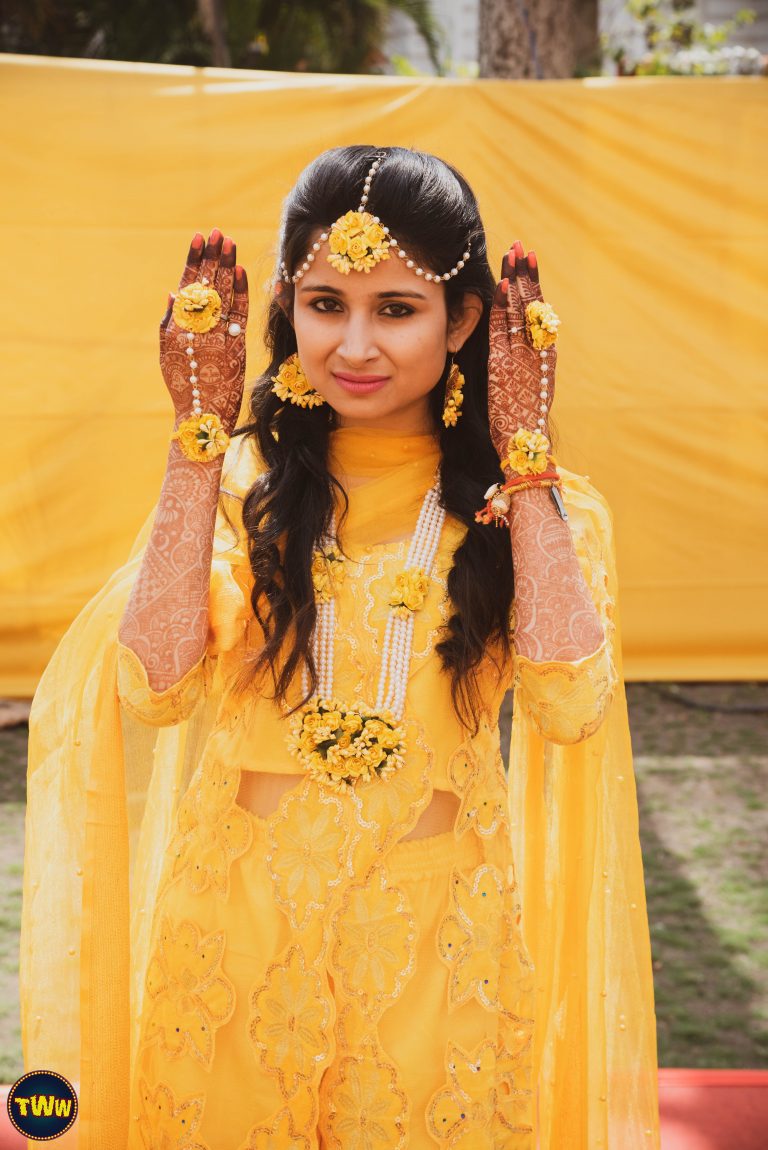 A Real Wedding Story Totally In 90's Bollywood Style - Wish N Wed