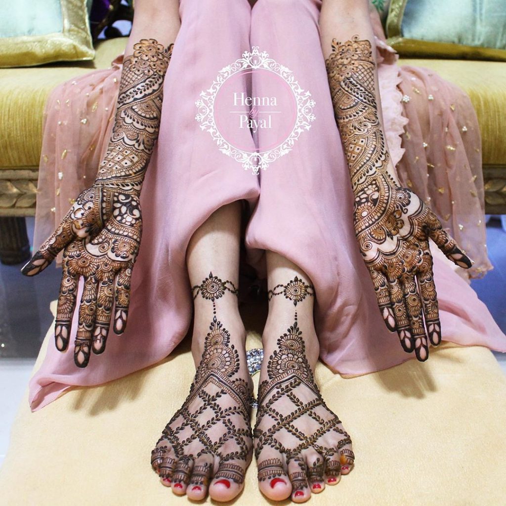 30+ Inspiration worthy Bridal Foot Mehndi Designs for 2023 Brides ...