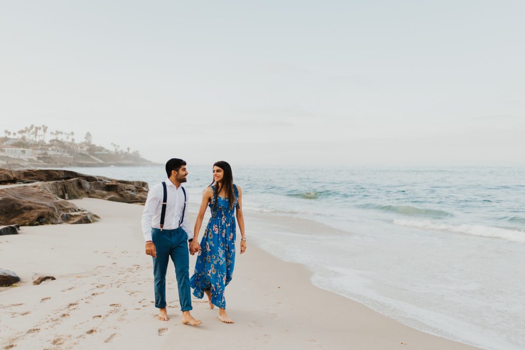 This Couple Had A Romantic Pre-Wedding Shoot At The Taj Mahal & Unique ...